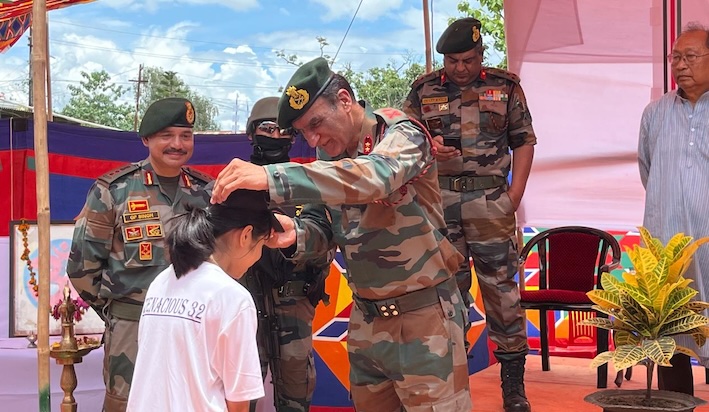 Assam Rifles flags off study tour of displaced students in Manipur